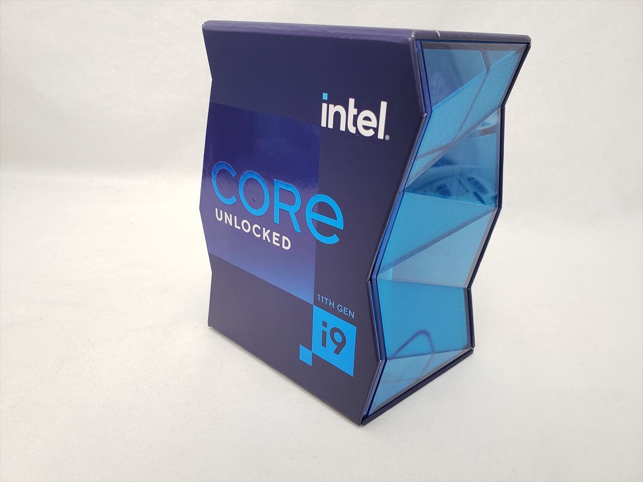 Corei9-11900K BOX (3.5GHz/Turbo Boost 5.1Ghz/Turbo Boost Max 5.2GH/8コア ...