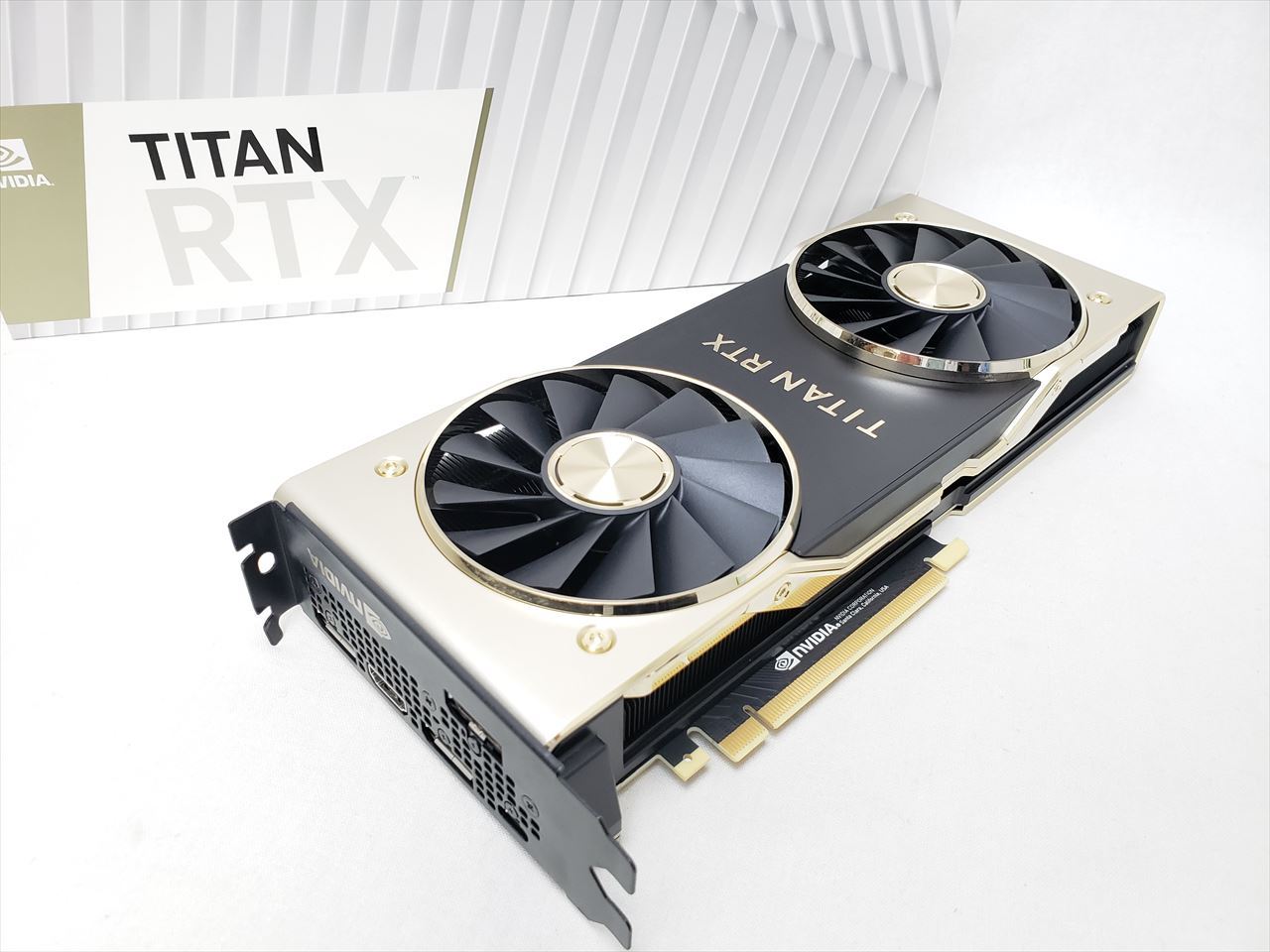 NVIDIA Titan RTX /900-1G150-2500-000 各サイトで併売につき売切れのさいはご容赦願います。 | NVIDIA ...