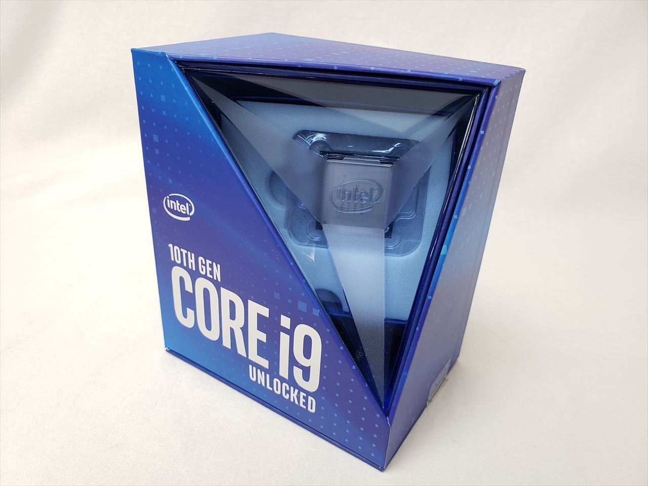 Core i9-10900K BOX (3.7GHz/Turbo Boost 5.1GHz/Turbo Boost MAX 5.2GHz/10 ...
