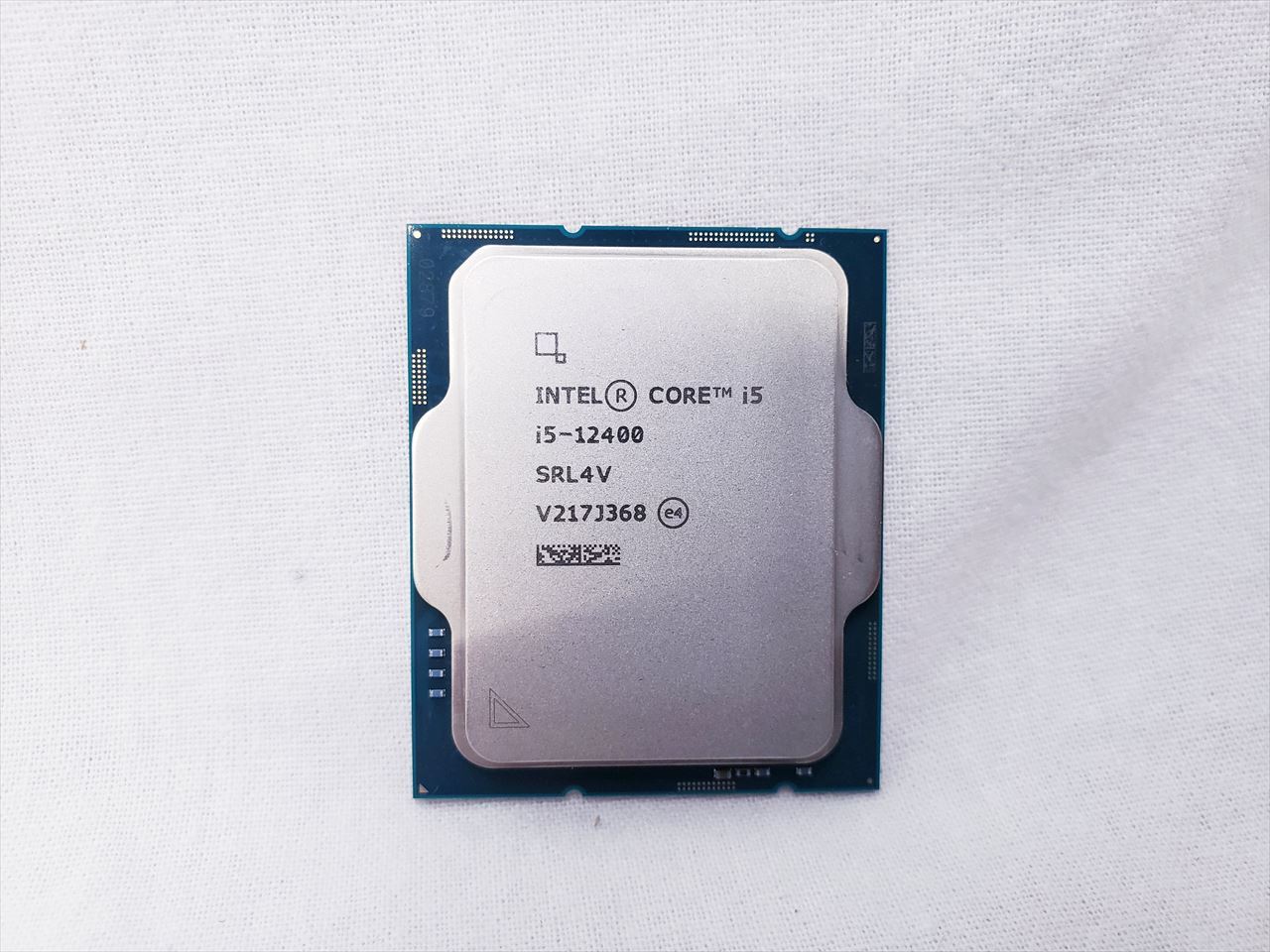 Core i5-12400 バルク (P-core 6(2.5GHz)/12スレッド/Single P Turbo(4.4GHz)/Smart ...