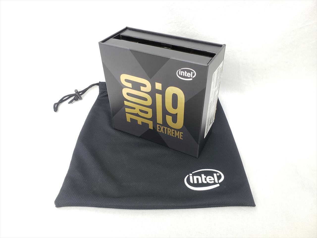 Core i9-10980XE BOX (3.0GHz/Turbo Boost 4.6GHz/Turbo Boost MAX 4.8GHz ...