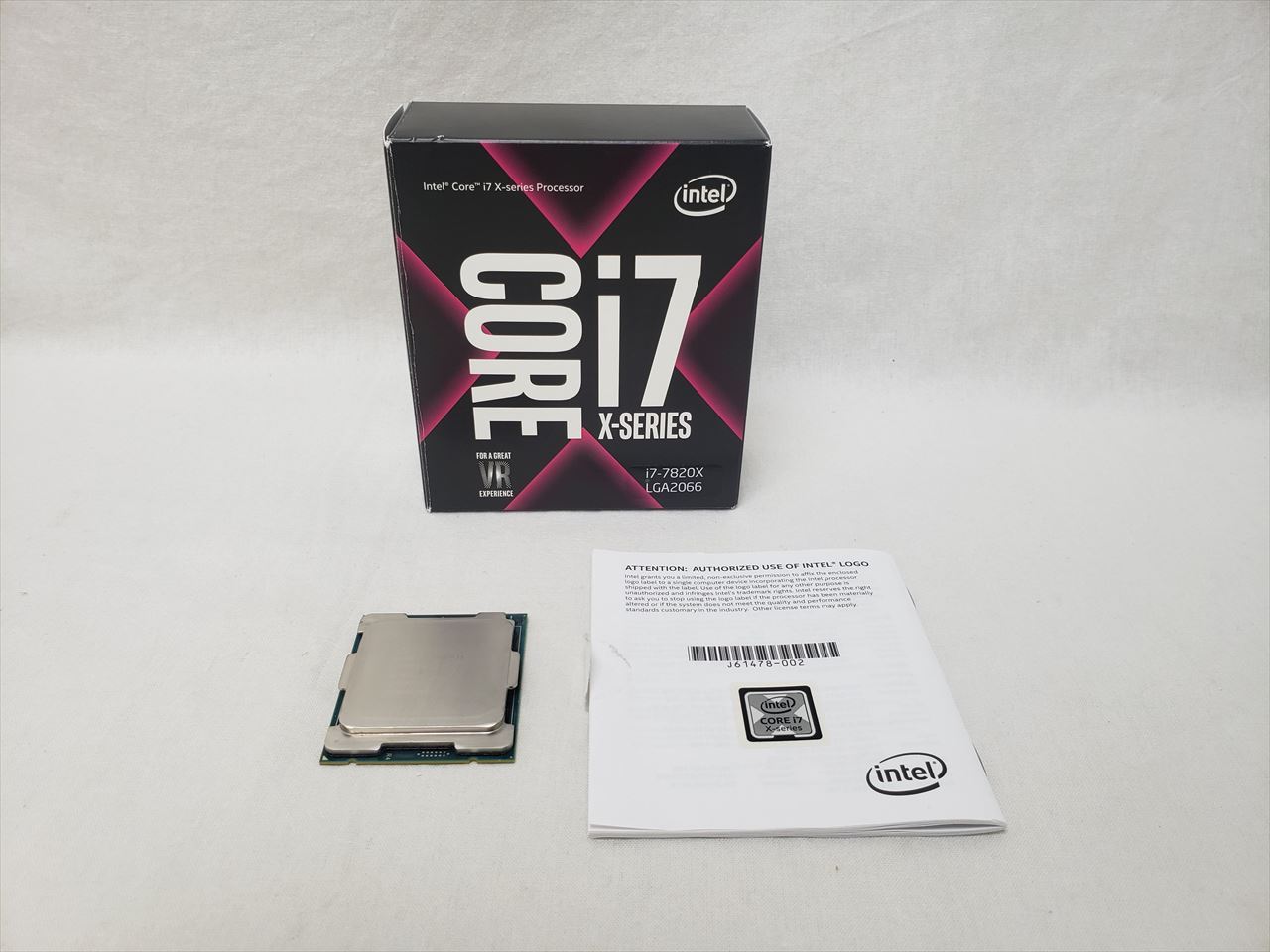 Core i7-7820X BOX (3.6GHz/Turbo Boost 4.3GHz/Turbo Boost MAX 4.5GHz/8 ...