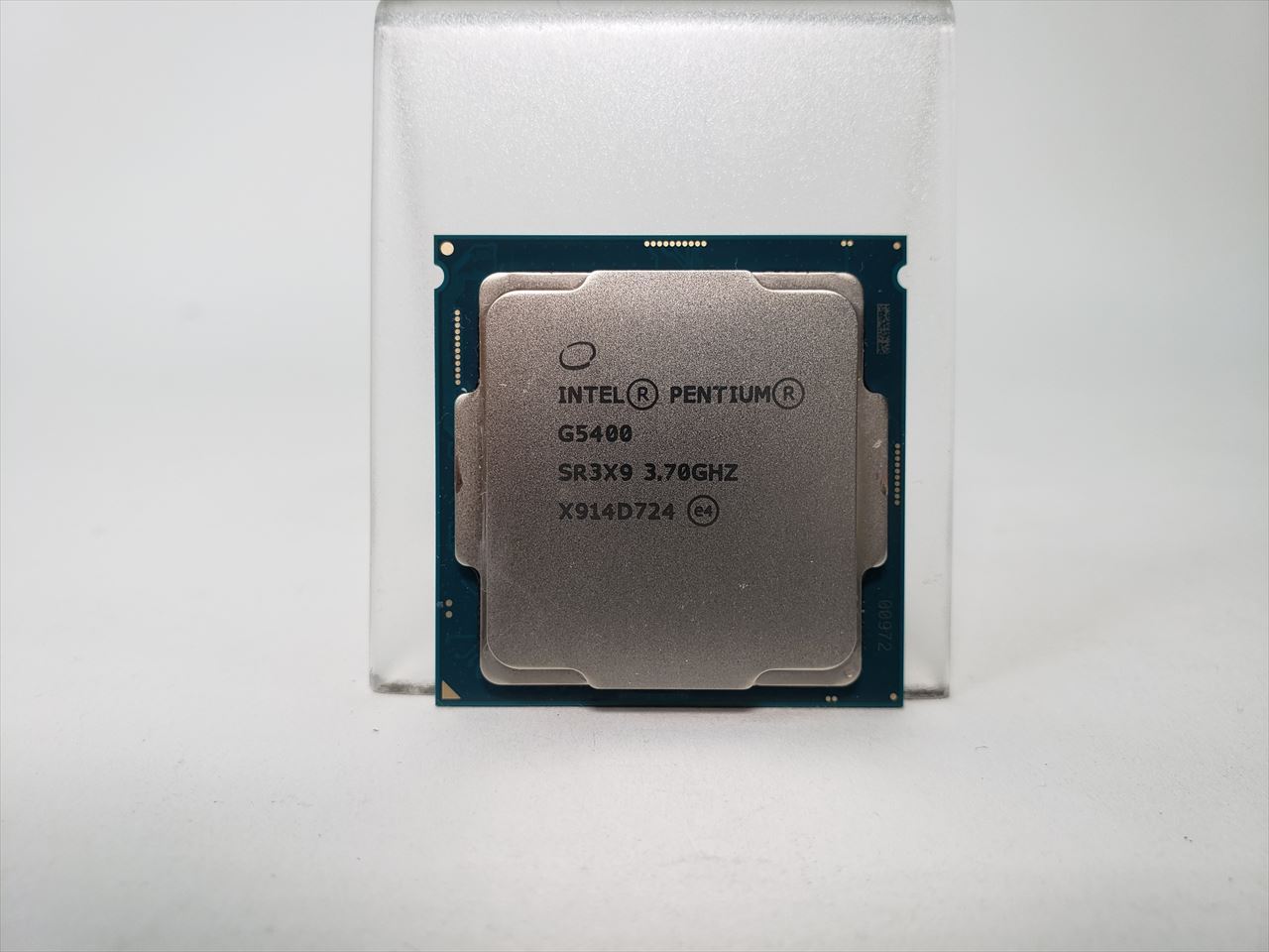 Pentium Gold G5400 バルク (3.70GHz/ターボブーストなし/2-core 4-thread/Total Cache 4MB/TDP54W/HD Graphics 610 ...
