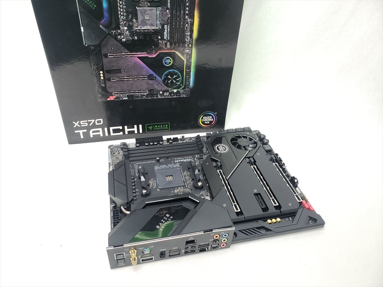 X570 Taichi Razer Edition 各サイトで併売につき売切れのさいはご容赦願います。 | ATX | AMD SocketAM4 | マザーボード | PCパーツと自作 ...